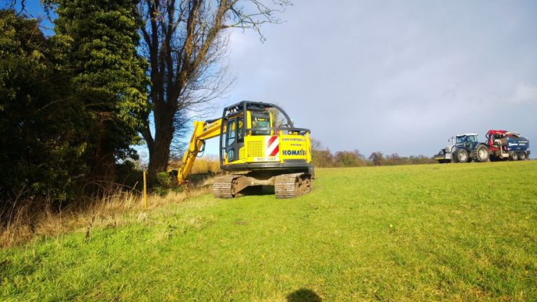 Komatsu PC 138 – KWR Plant Hire